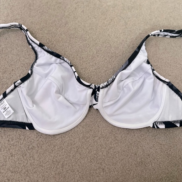 VENUS | Swim | Venus Black White Palm Leaves Bikini Swim Top | Poshmark